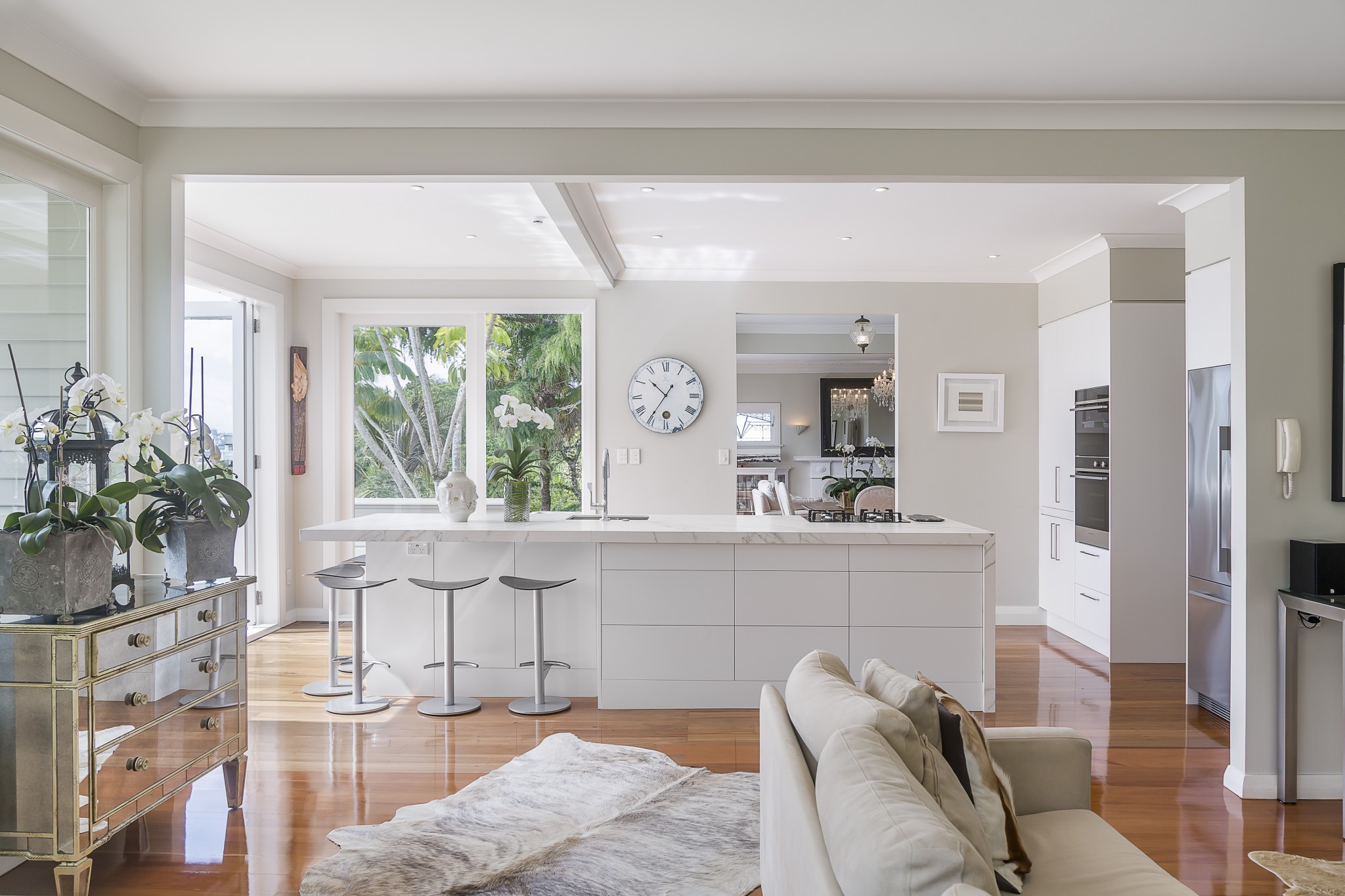 RECOMMENDED GALLERIES